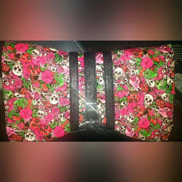 Shoe Dazzle | Bags | Shoe Dazzle Skeleton Crossbody With Removal ...